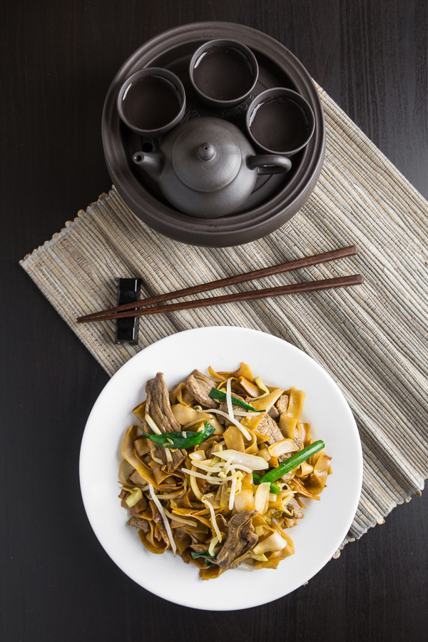 beef-chow-fun-tea - NomRecipes.com
